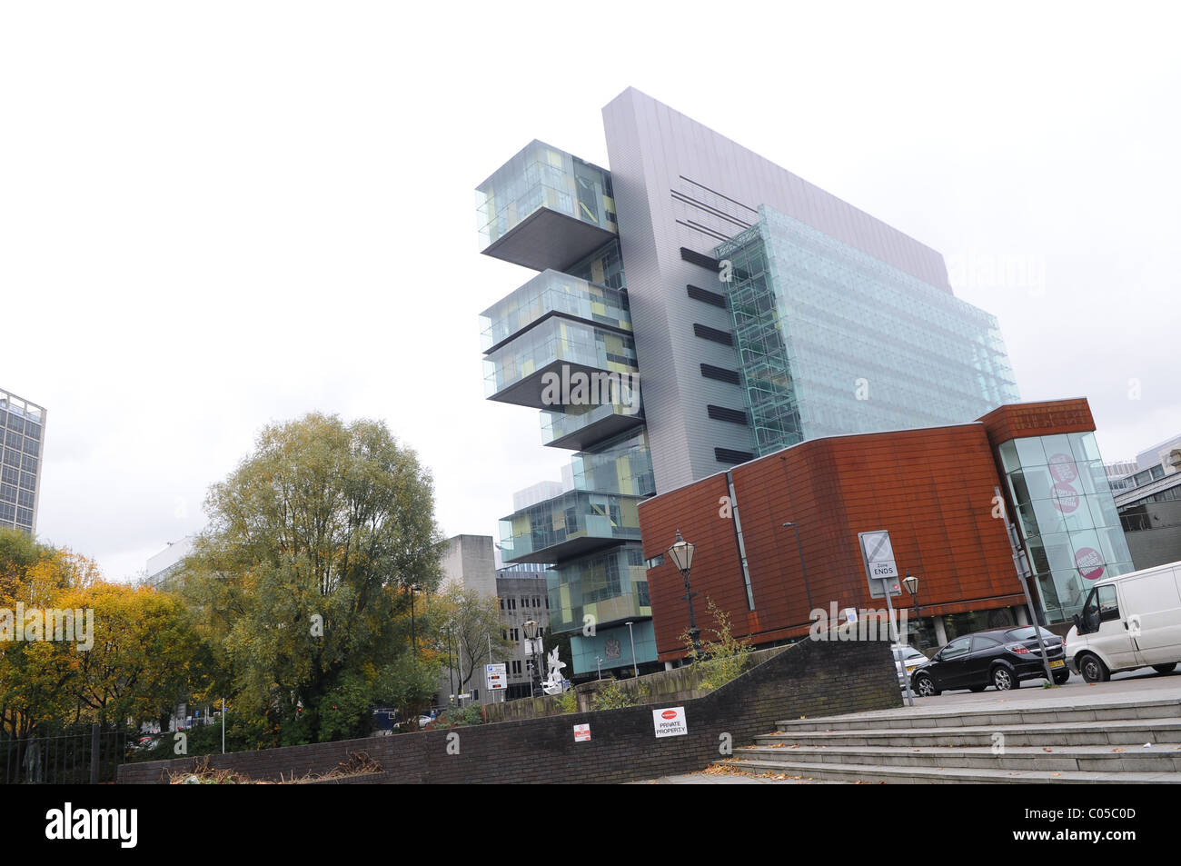 Civil courts uk hi-res stock photography and images - Alamy