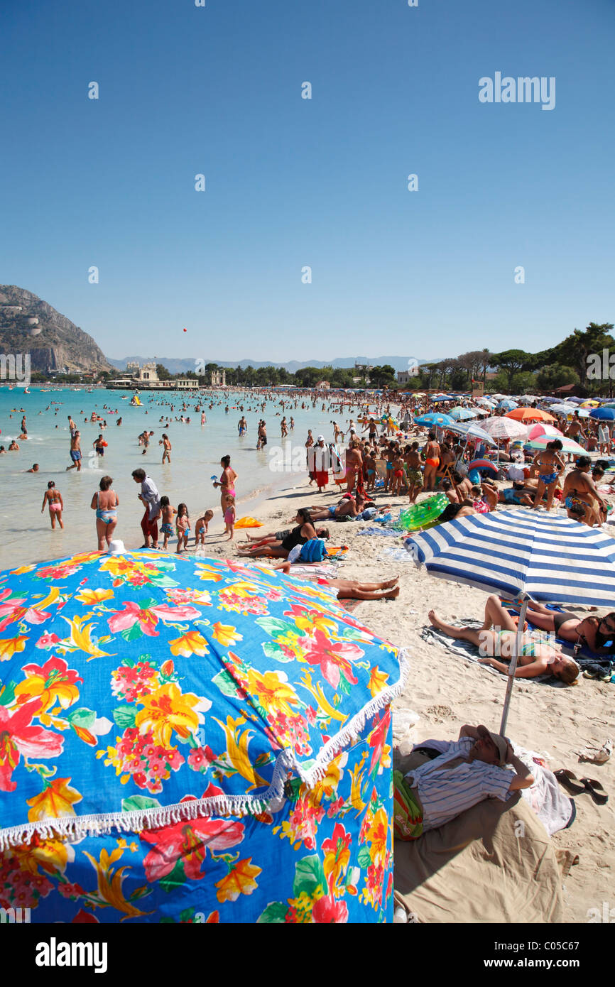 Mondello beach hi-res stock photography and images - Alamy