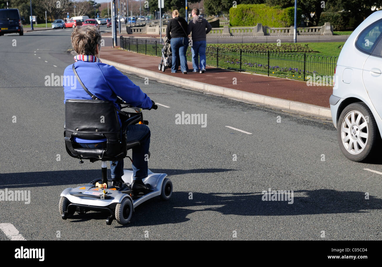 Mobility scooter hi-res stock photography and images - Alamy