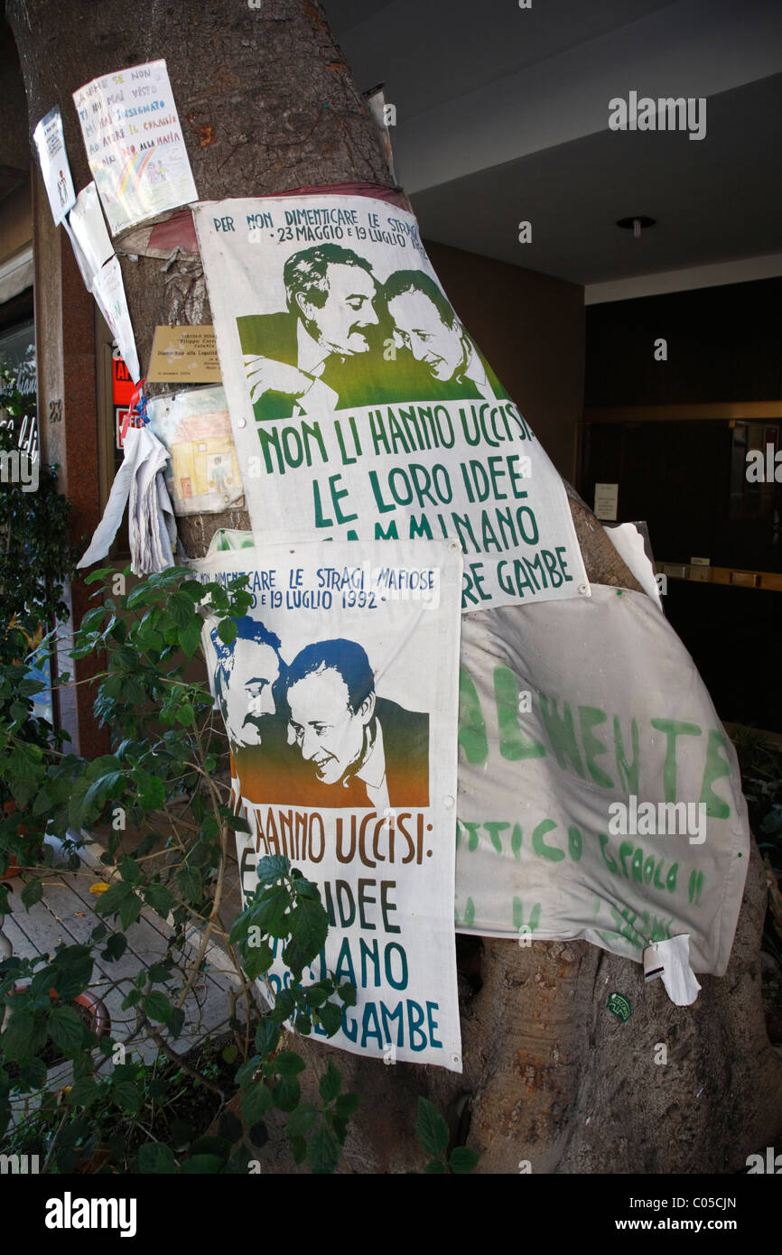 The entrance of the house of the Judge Giovanni Falcone killed by the ...