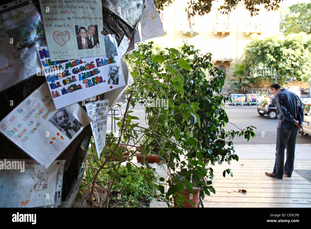 The entrance of the house of the Judge Giovanni Falcone killed by the ...