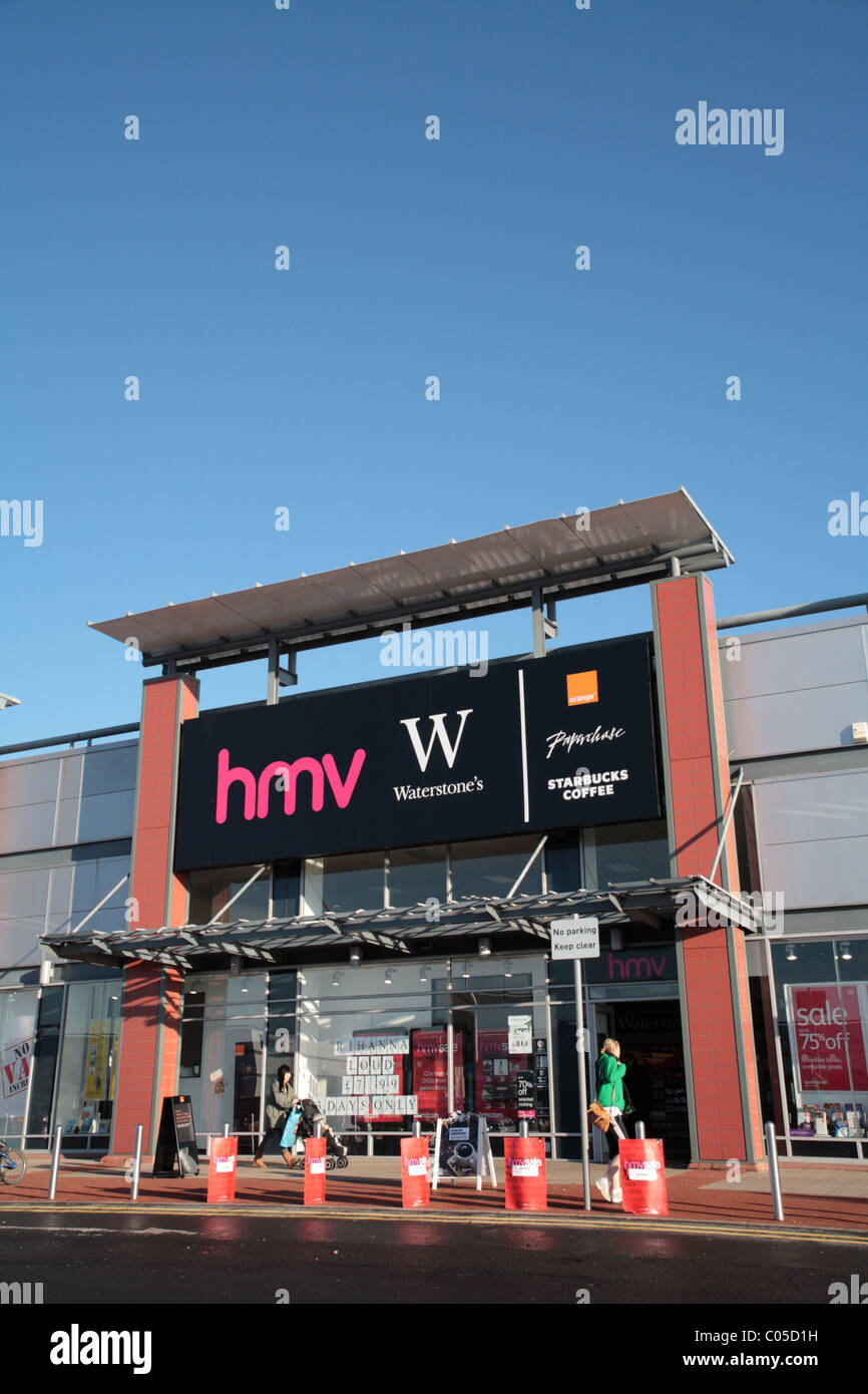 Waterstones logo hi-res stock photography and images - Alamy