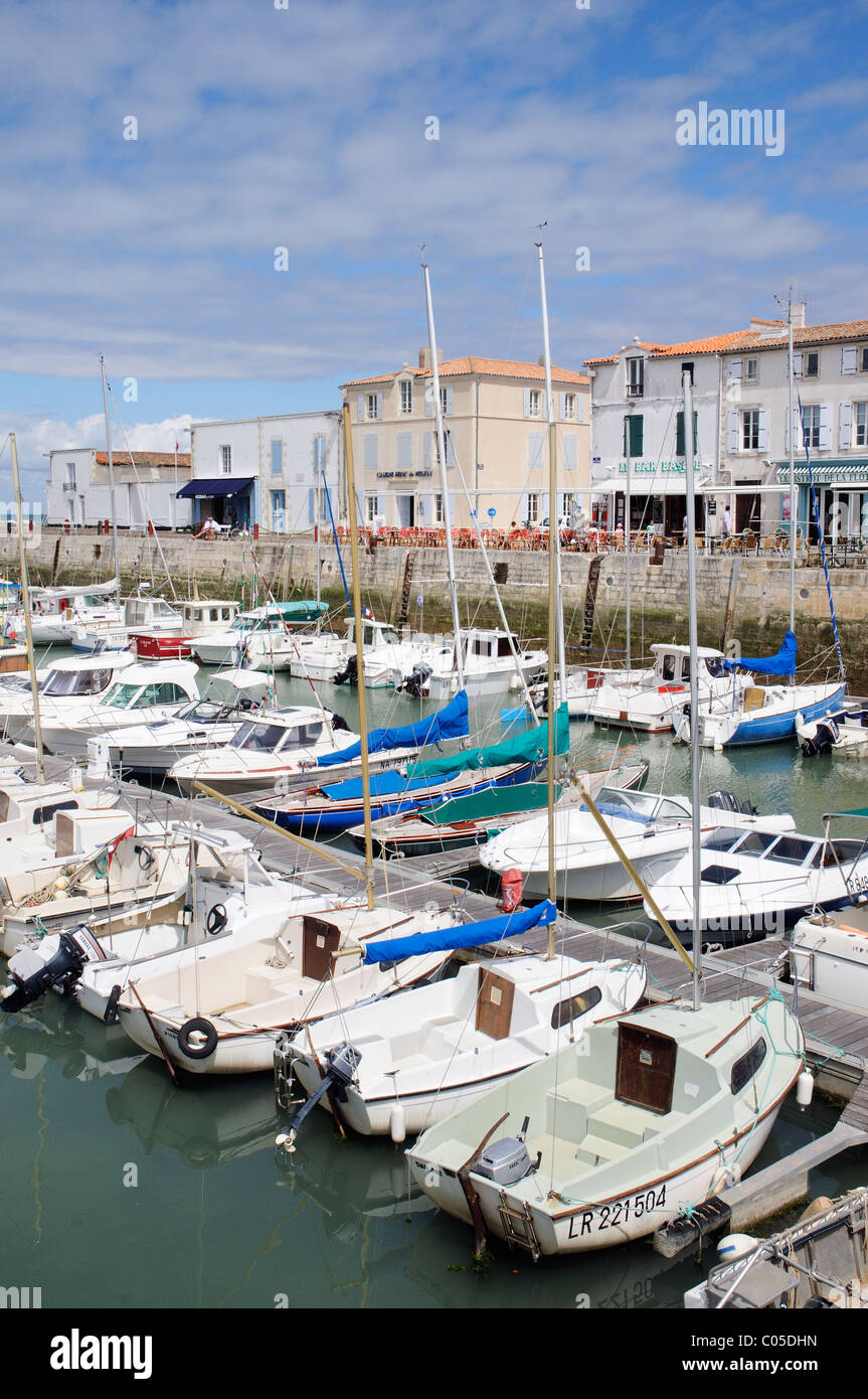 St Martin Port High Resolution Stock Photography and Images - Alamy