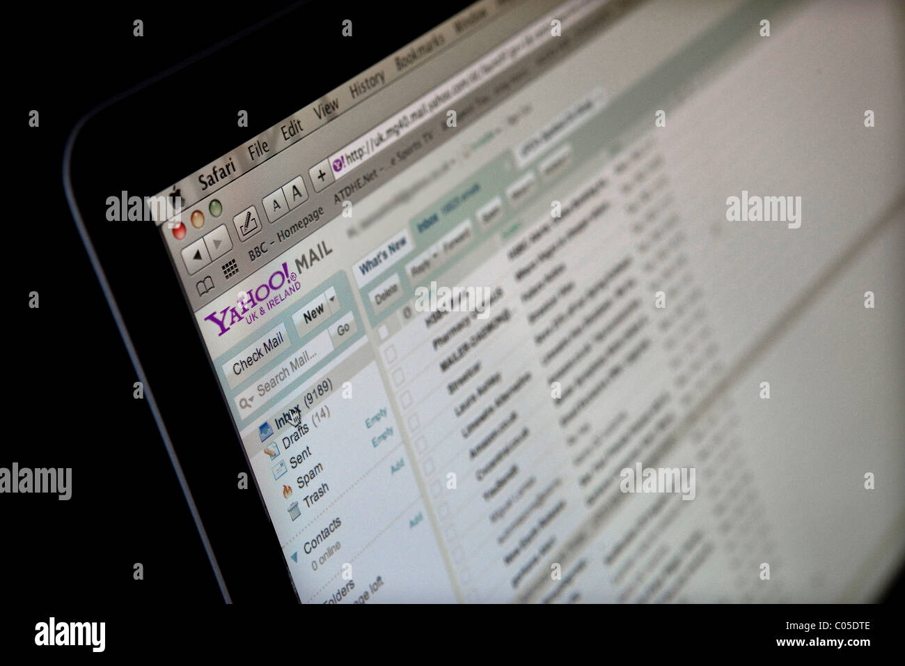 Yahoo Mail web page Stock Photo - Alamy
