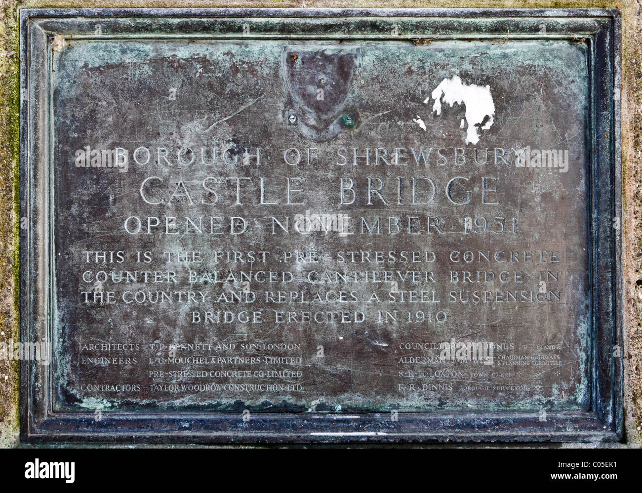 Castle bridge commemorative plaque hi-res stock photography and images ...