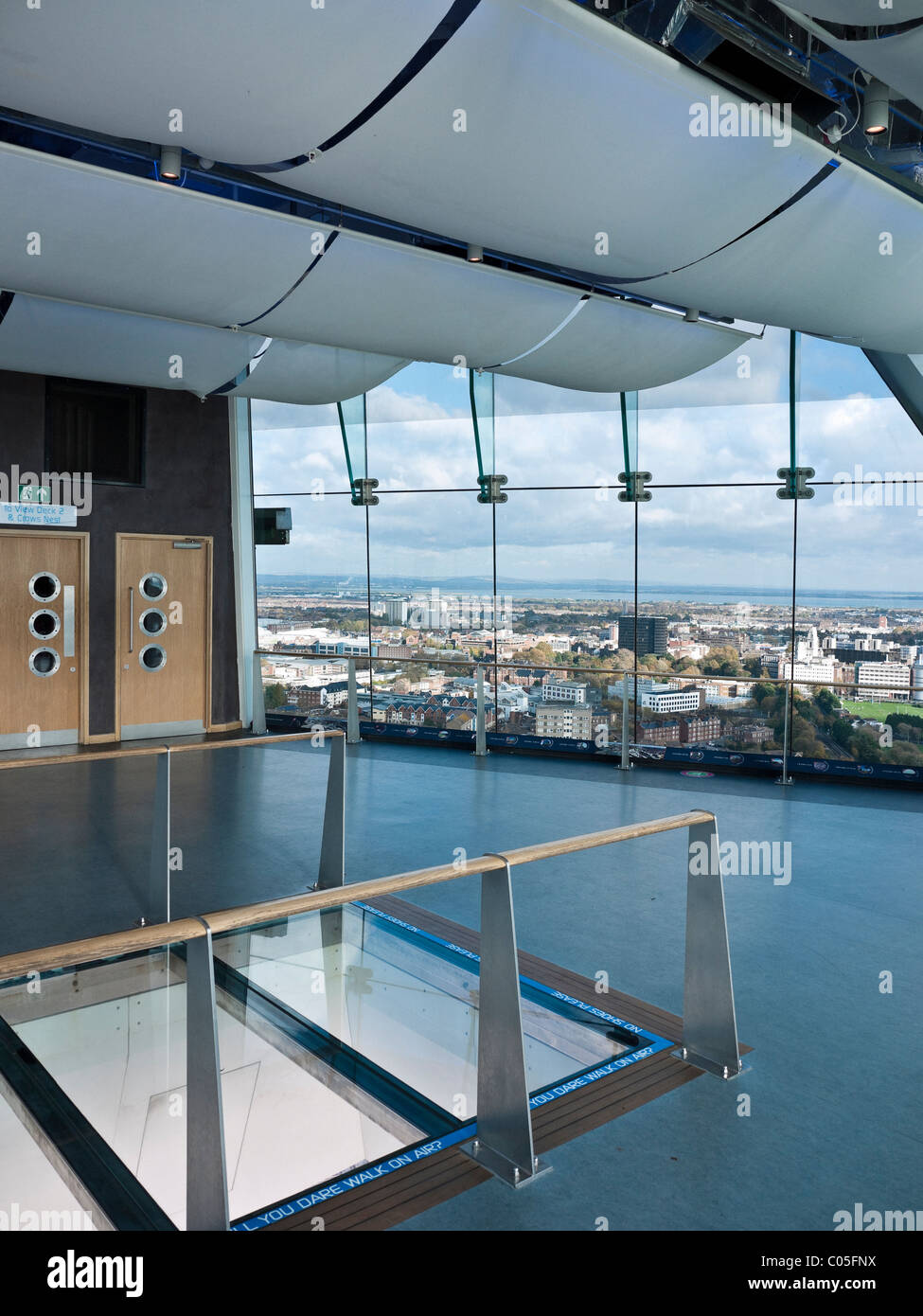 Viewing deck hi-res stock photography and images - Alamy