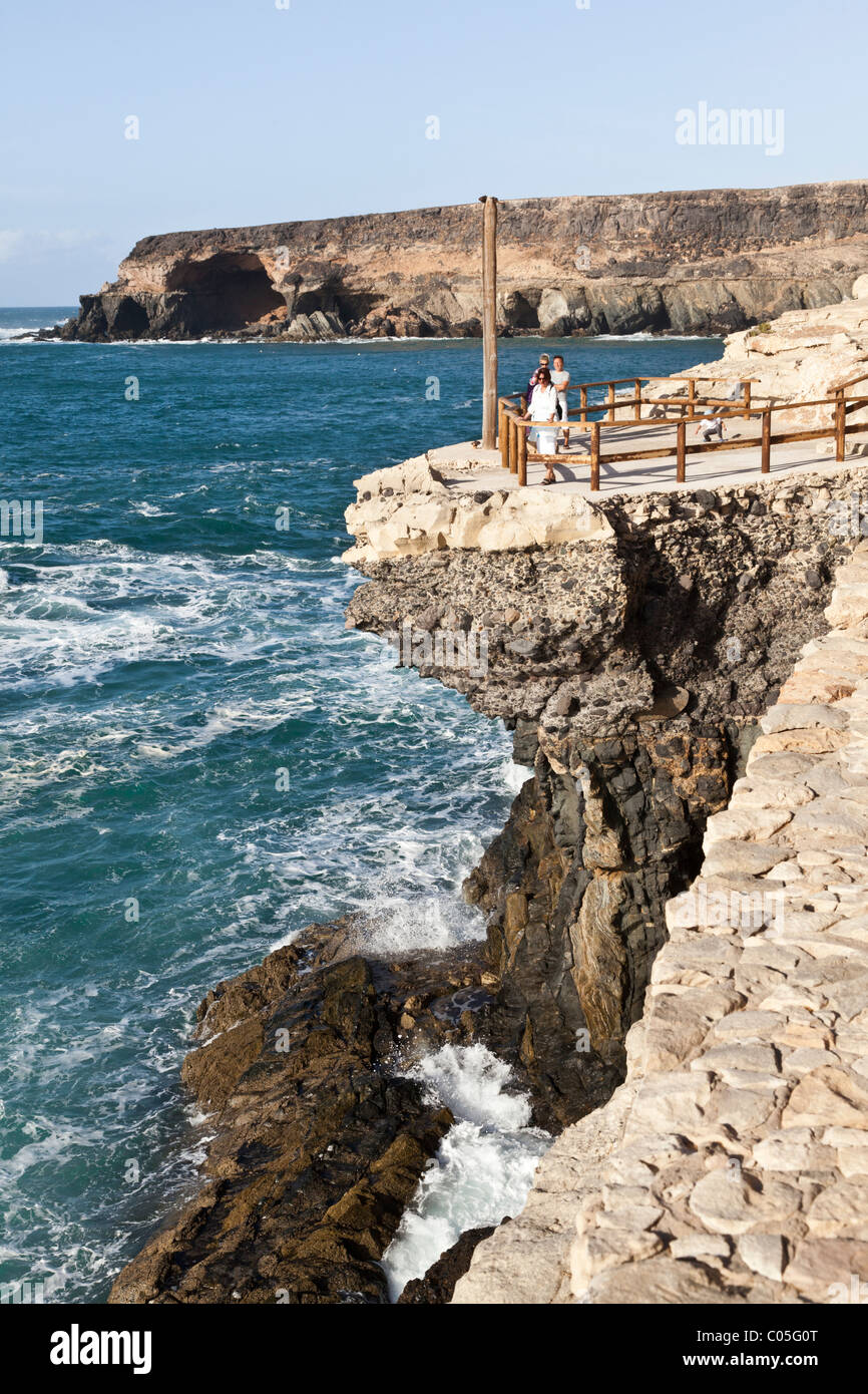 Public right of way viewpoint hi-res stock photography and images - Alamy