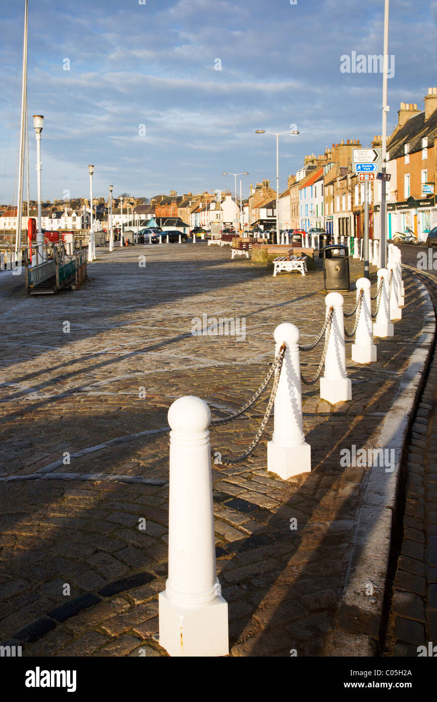 Anstruther waterfront scotland hi-res stock photography and images - Alamy