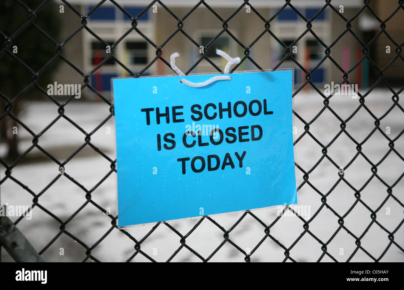 A sign reading The School is Closed Today Stock Photo - Alamy