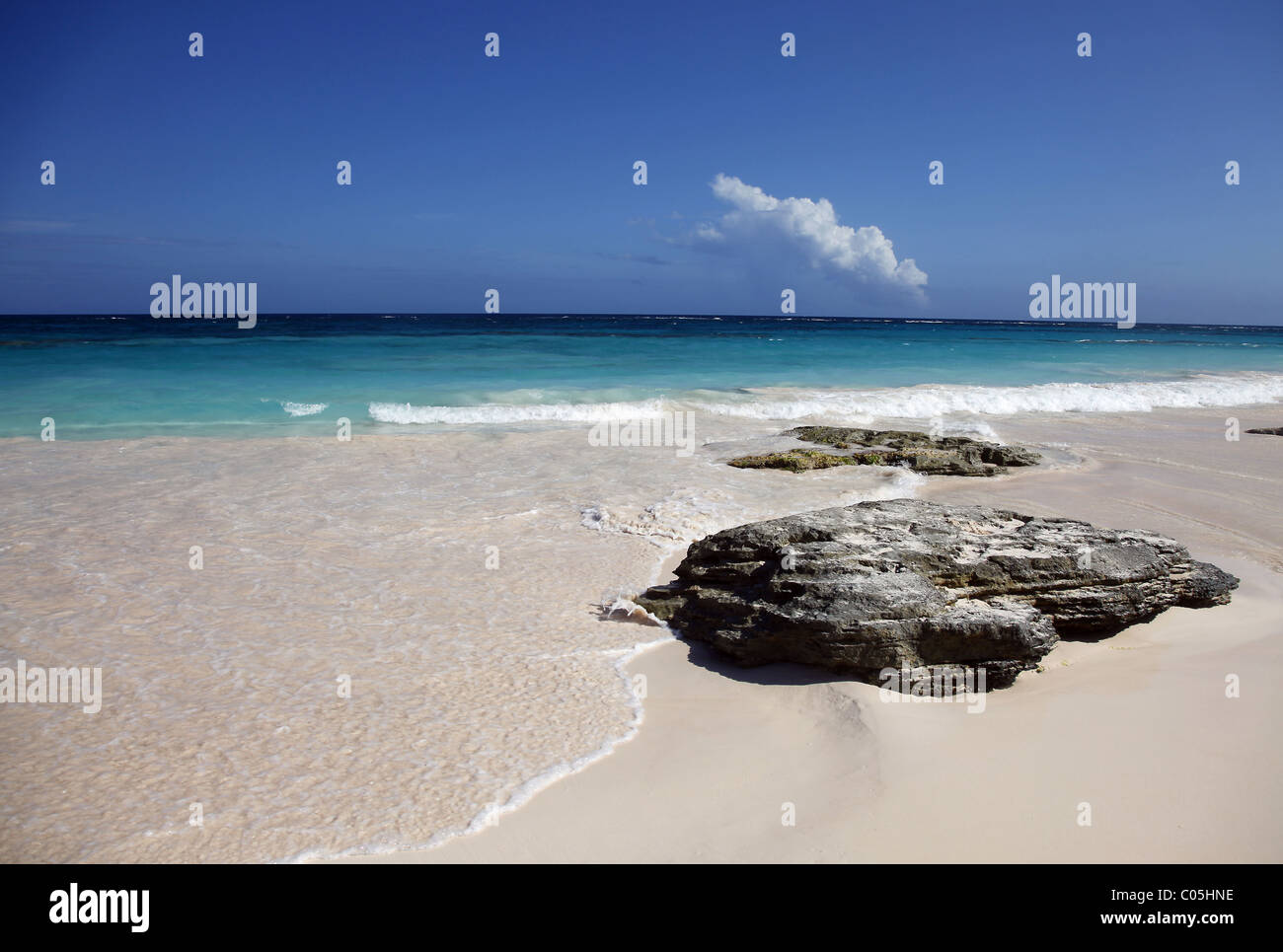 PINK SANDS OF ELBOW BEACH BERMUDA ISLANDS NORTH ATLANTIC OCEAN ELBOW ...