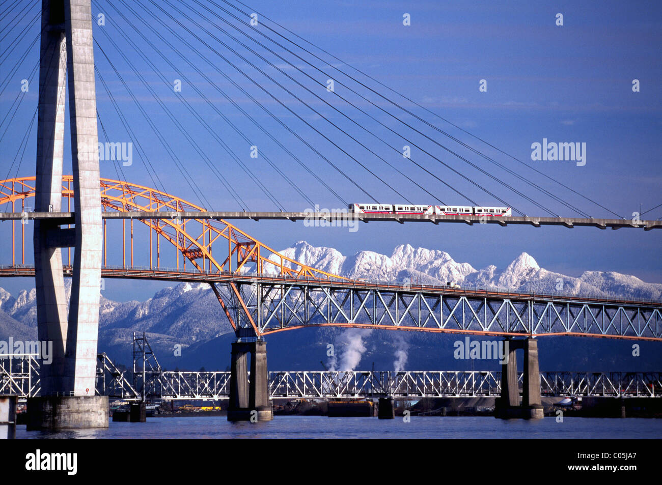 Golden ears bridge surrey british columbia hi-res stock photography and ...