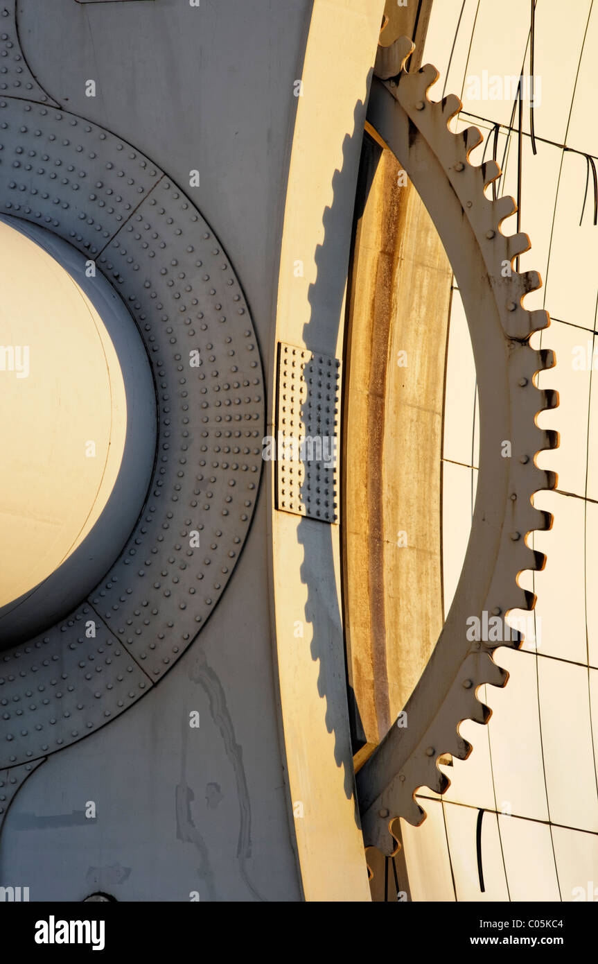 Detail of the lifting mechanism of the Falkirk Wheel, Falkirk, Scotland ...