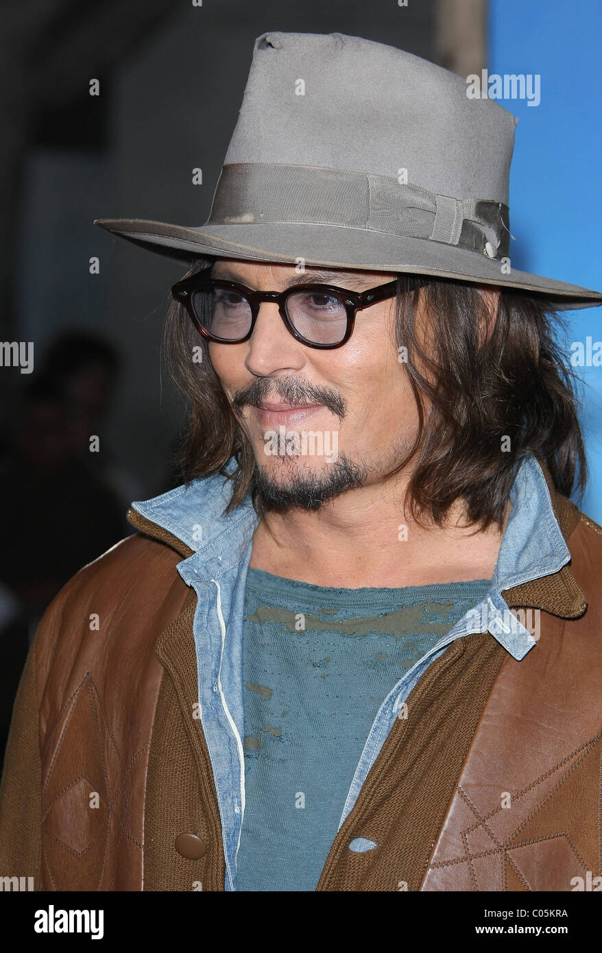 JOHNNY DEPP RANGO LOS ANGELES PREMIERE LOS ANGELES CALIFORNIA USA 14 ...