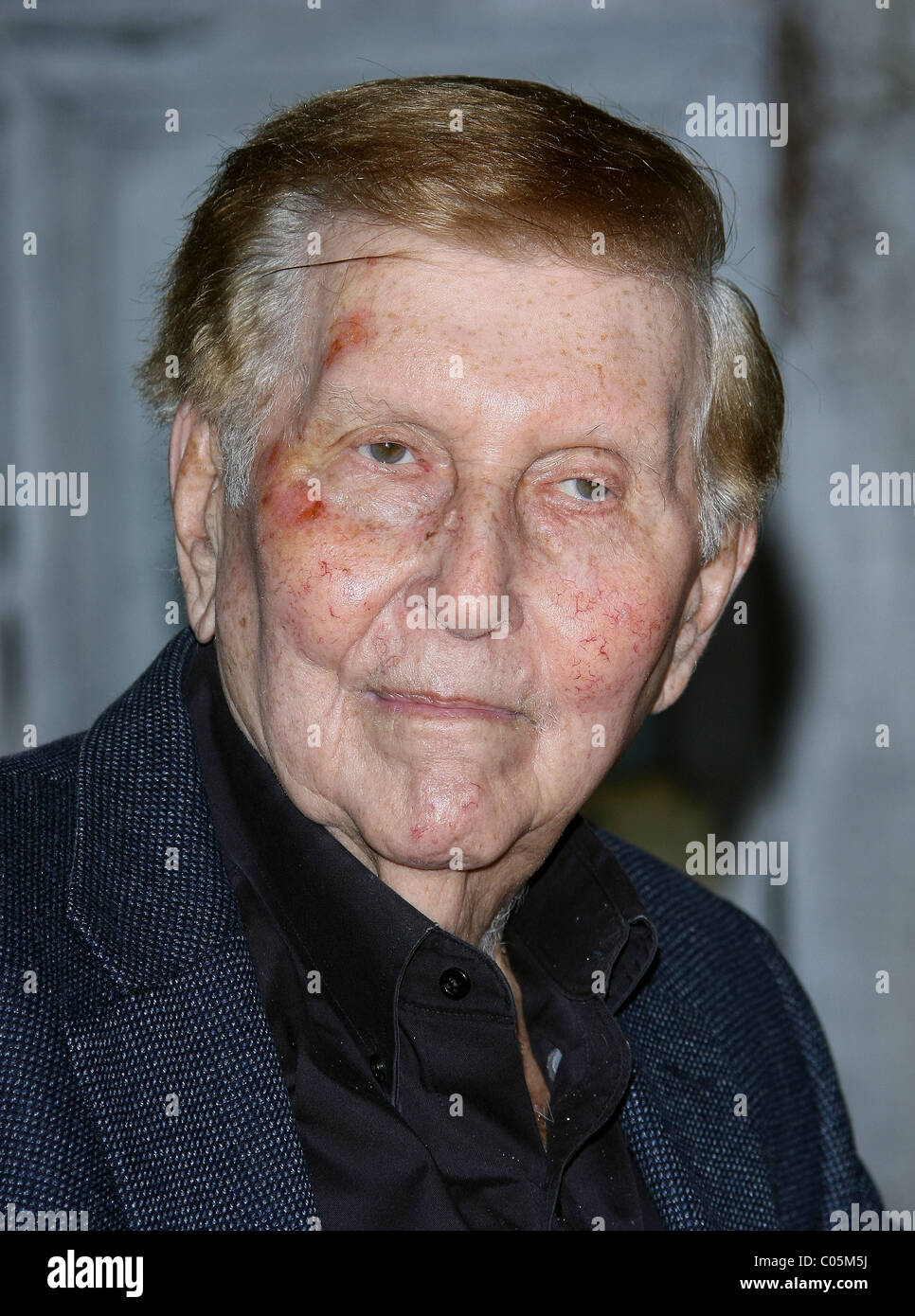 SUMNER REDSTONE RANGO LOS ANGELES PREMIERE LOS ANGELES CALIFORNIA USA ...
