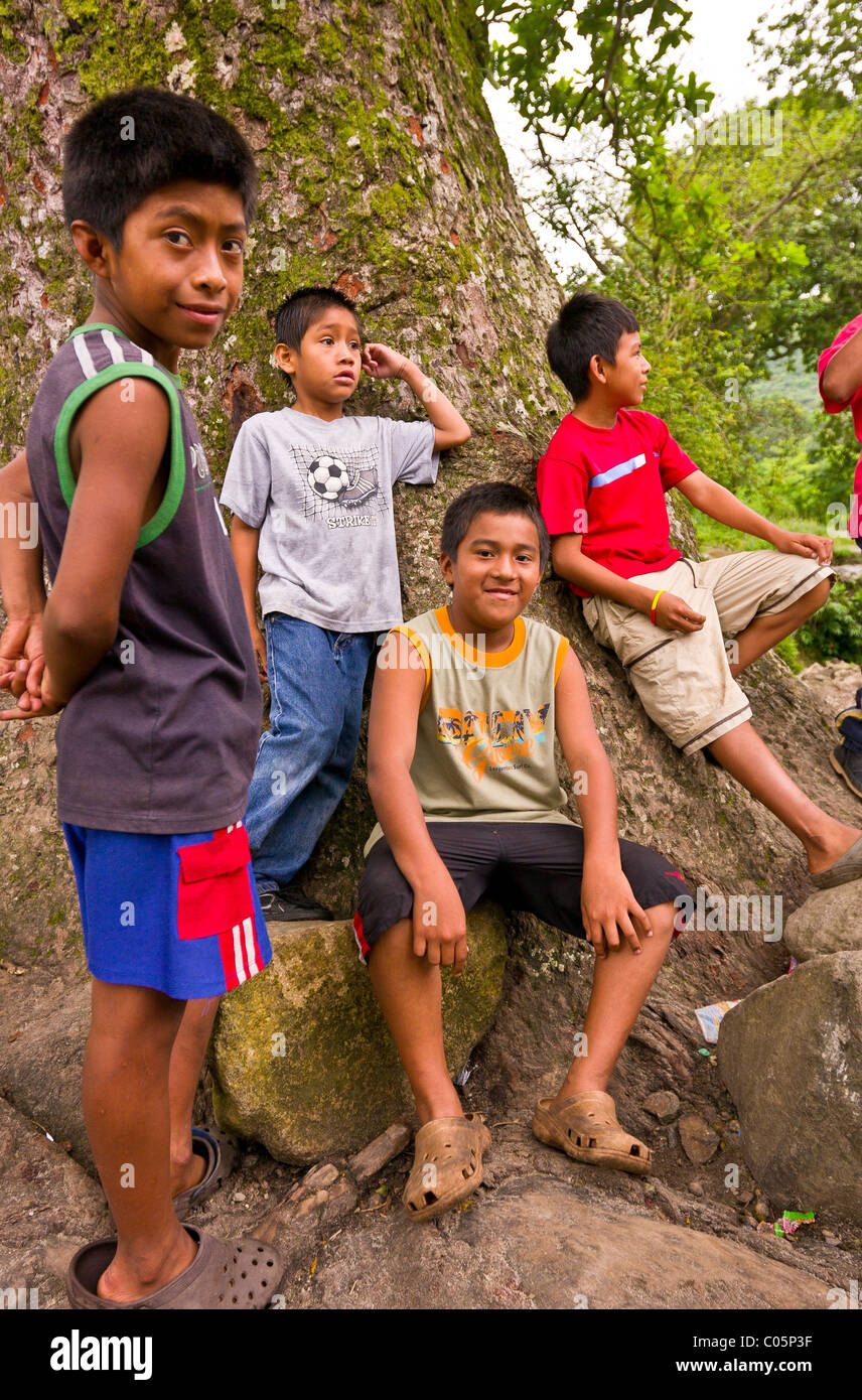 Panama boys hi-res stock photography and images - Alamy