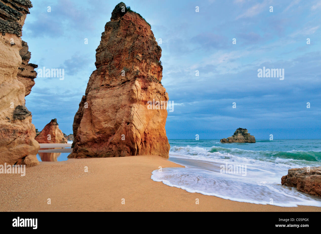 Portugal, Algarve: Praia da Rocha in Portimao Stock Photo - Alamy
