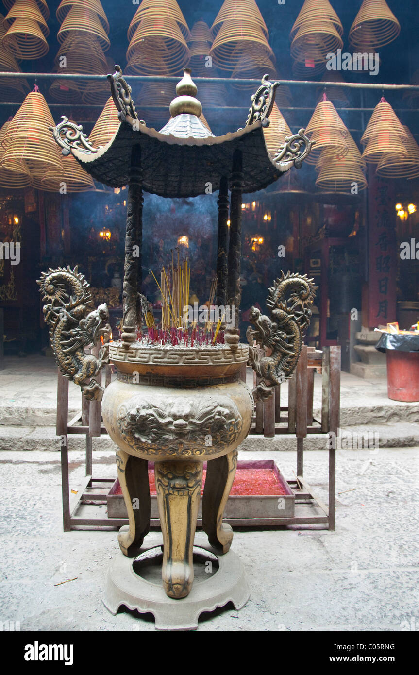 Incense burning inside temple hi-res stock photography and images - Alamy