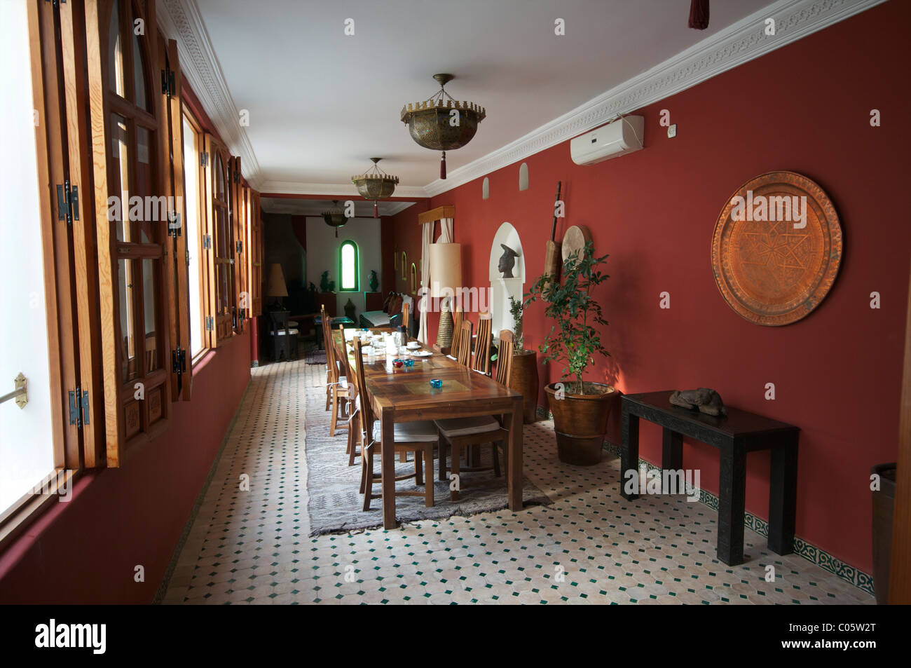 Interior riad morocco hi-res stock photography and images - Alamy