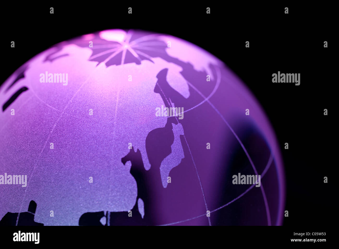 Purple world map hi-res stock photography and images - Alamy