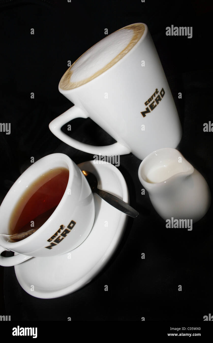 Cafe nero coffee cup hi-res stock photography and images - Alamy