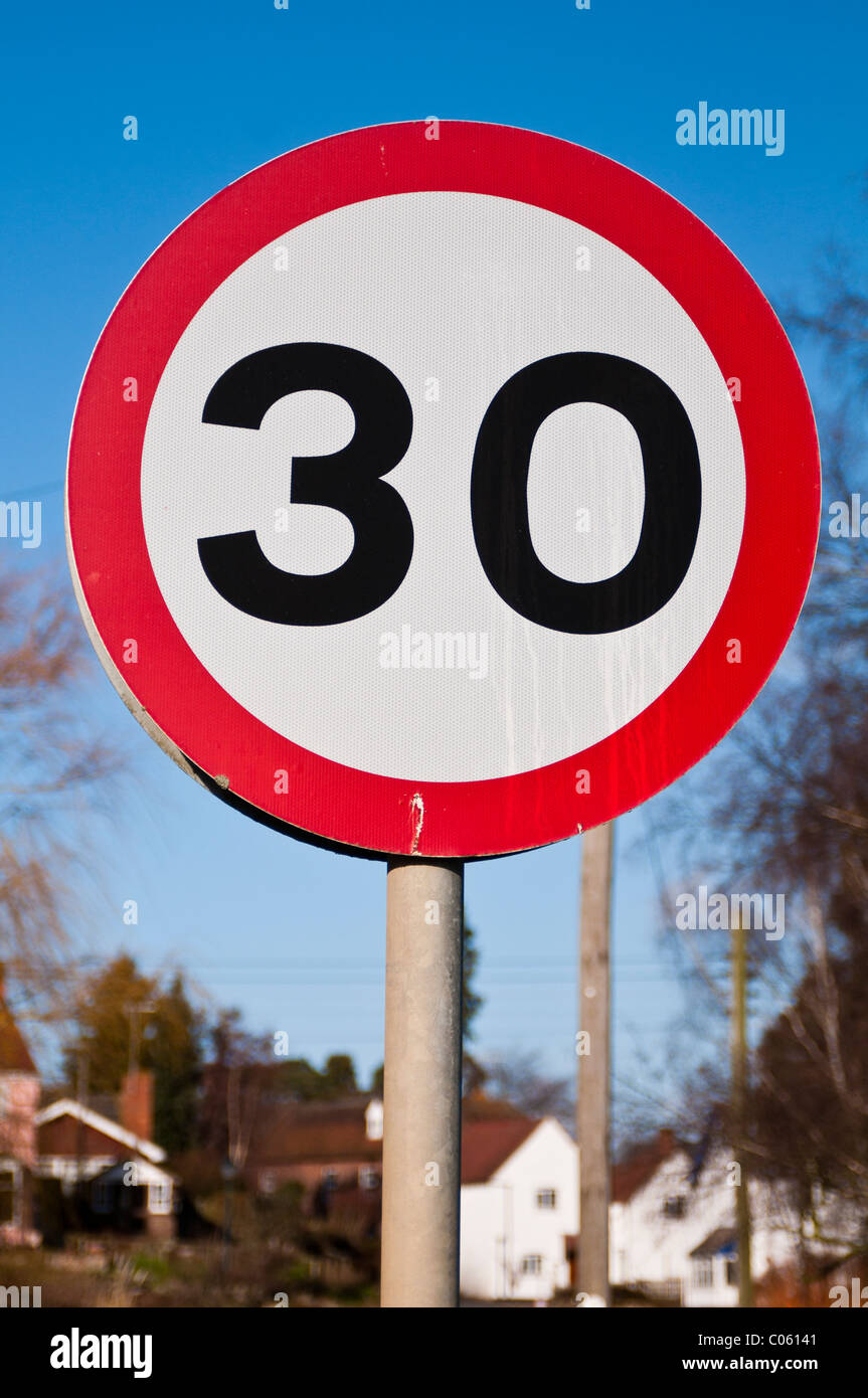 30 mile per hour speed limit hi-res stock photography and images - Alamy