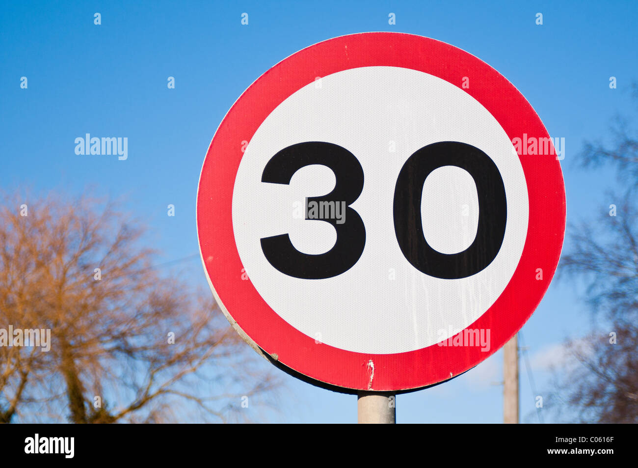 30 mile per hour speed limit hi-res stock photography and images - Alamy