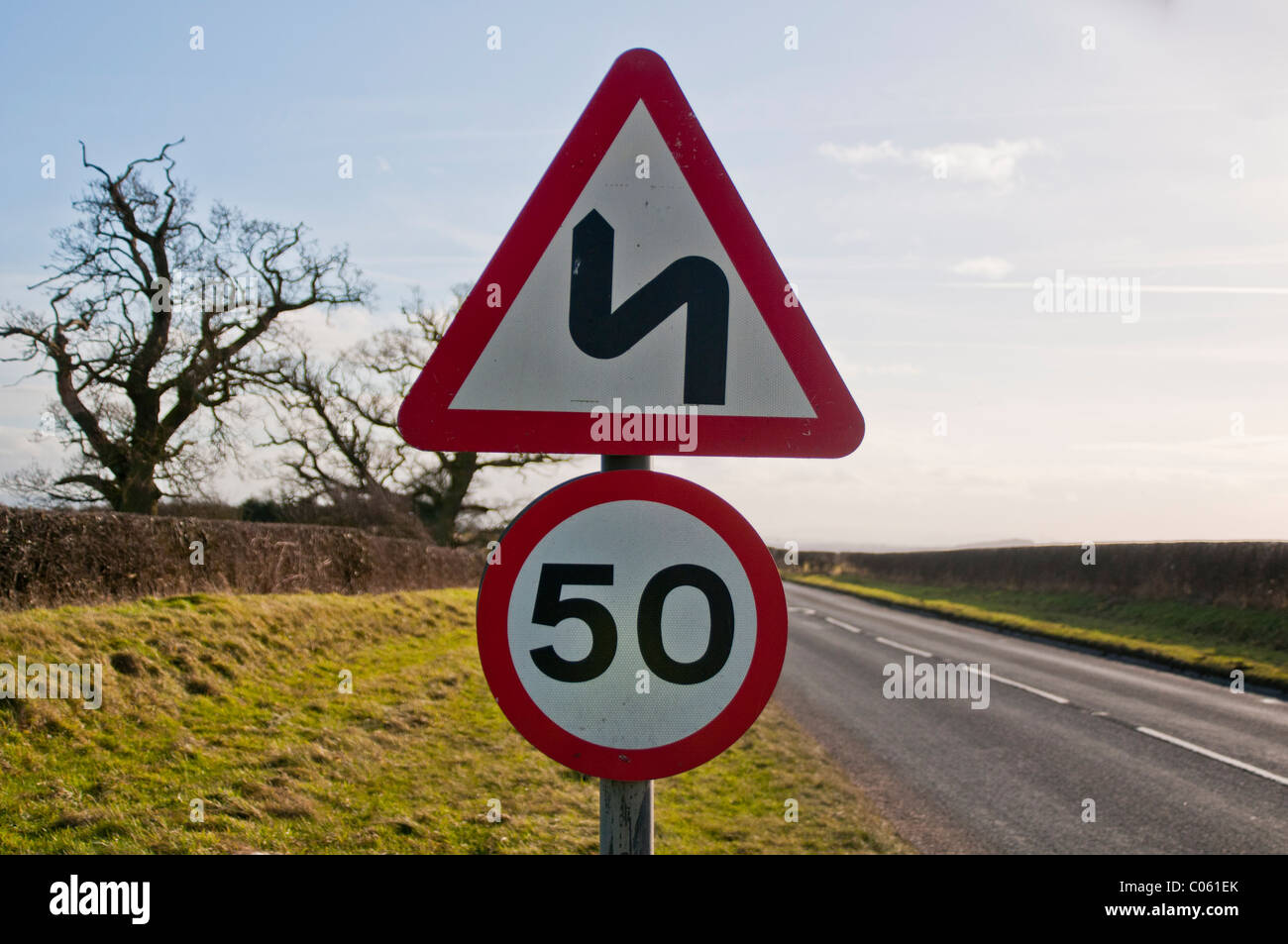 Speed sign 50 restriction hi-res stock photography and images - Alamy