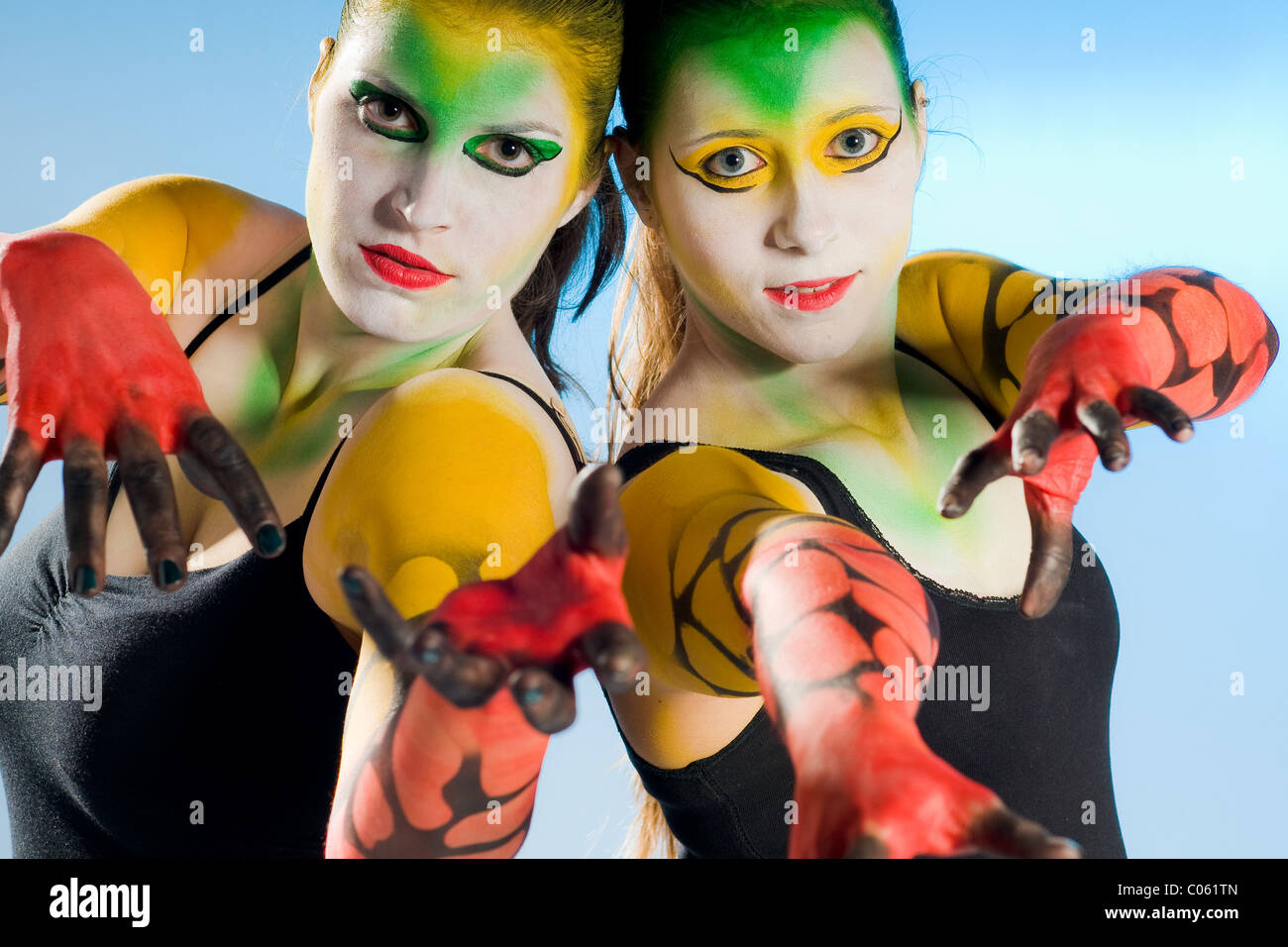 Bodypainting frau hi-res stock photography and images - Alamy