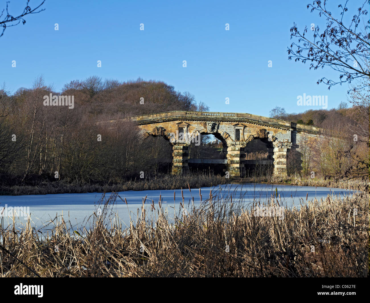 New river bridge castle howard hi-res stock photography and images - Alamy