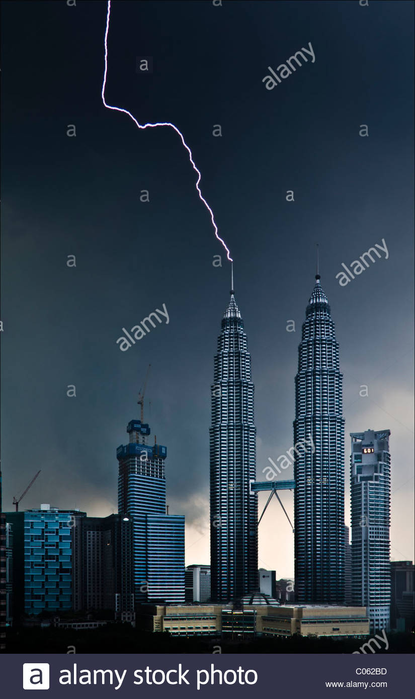 Storm Towers Stock Photos & Storm Towers Stock Images - Alamy