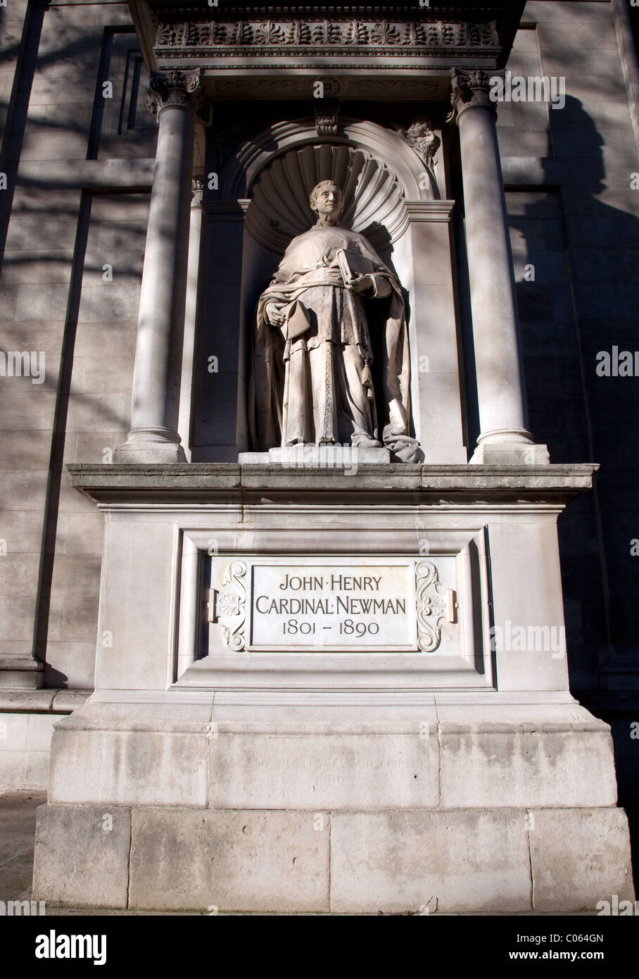 Statue of Cardinal Newman, Brompton Oratory, London Stock Photo - Alamy