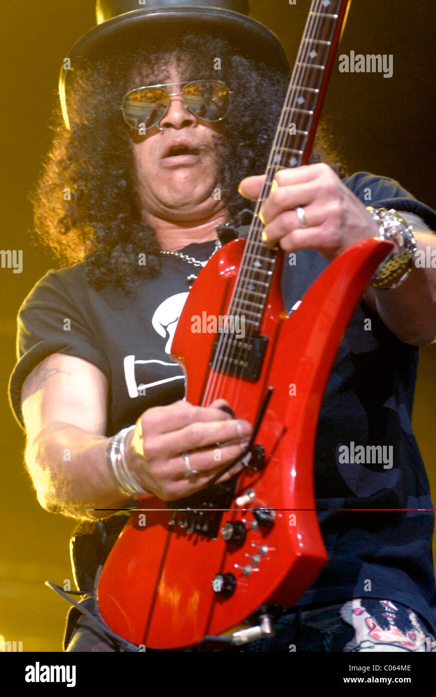 Slash of Velvet Revolver performing live at the KROQ LA Invasion at the ...
