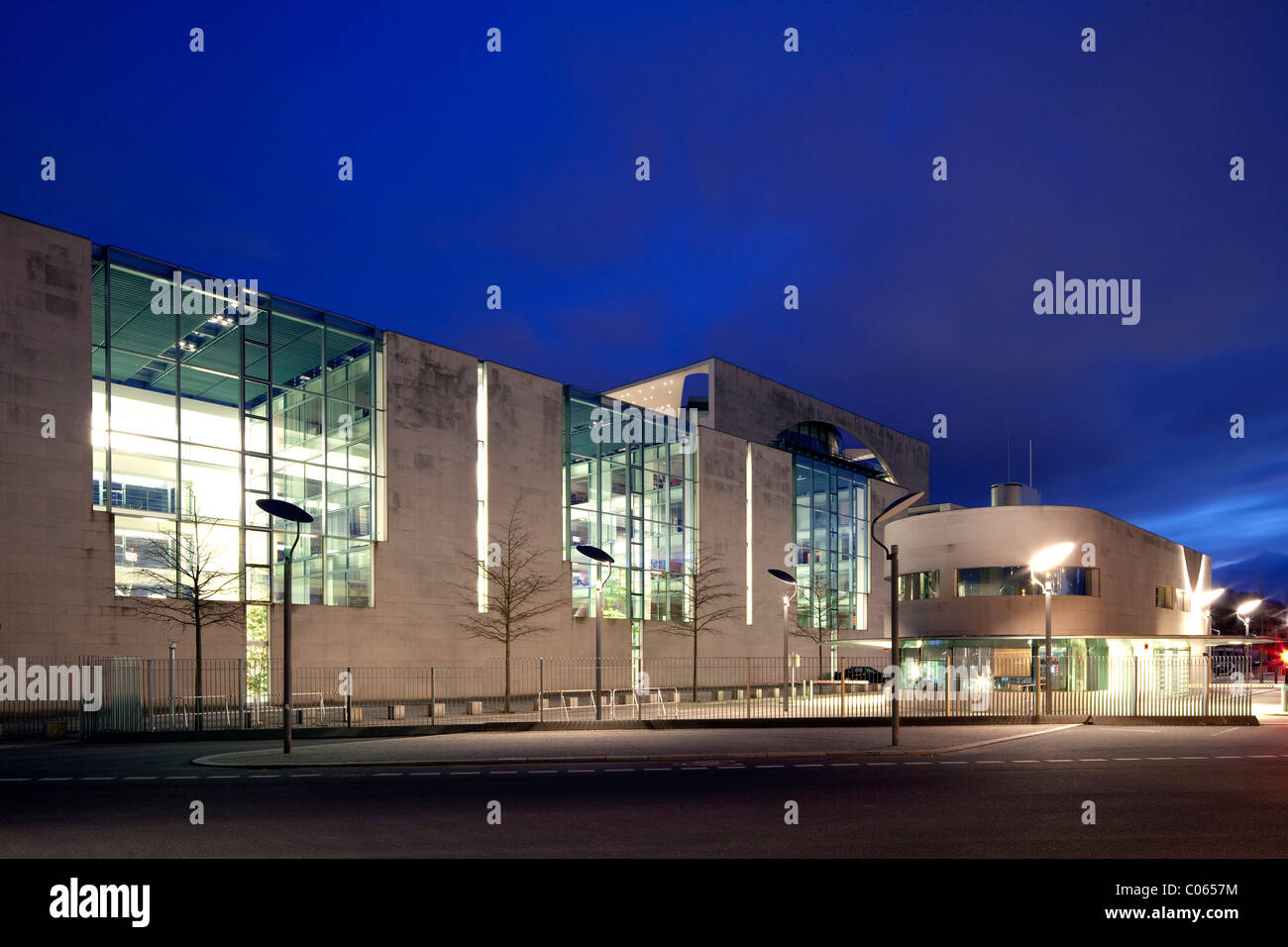 Berlin chancellery exterior hi-res stock photography and images - Alamy