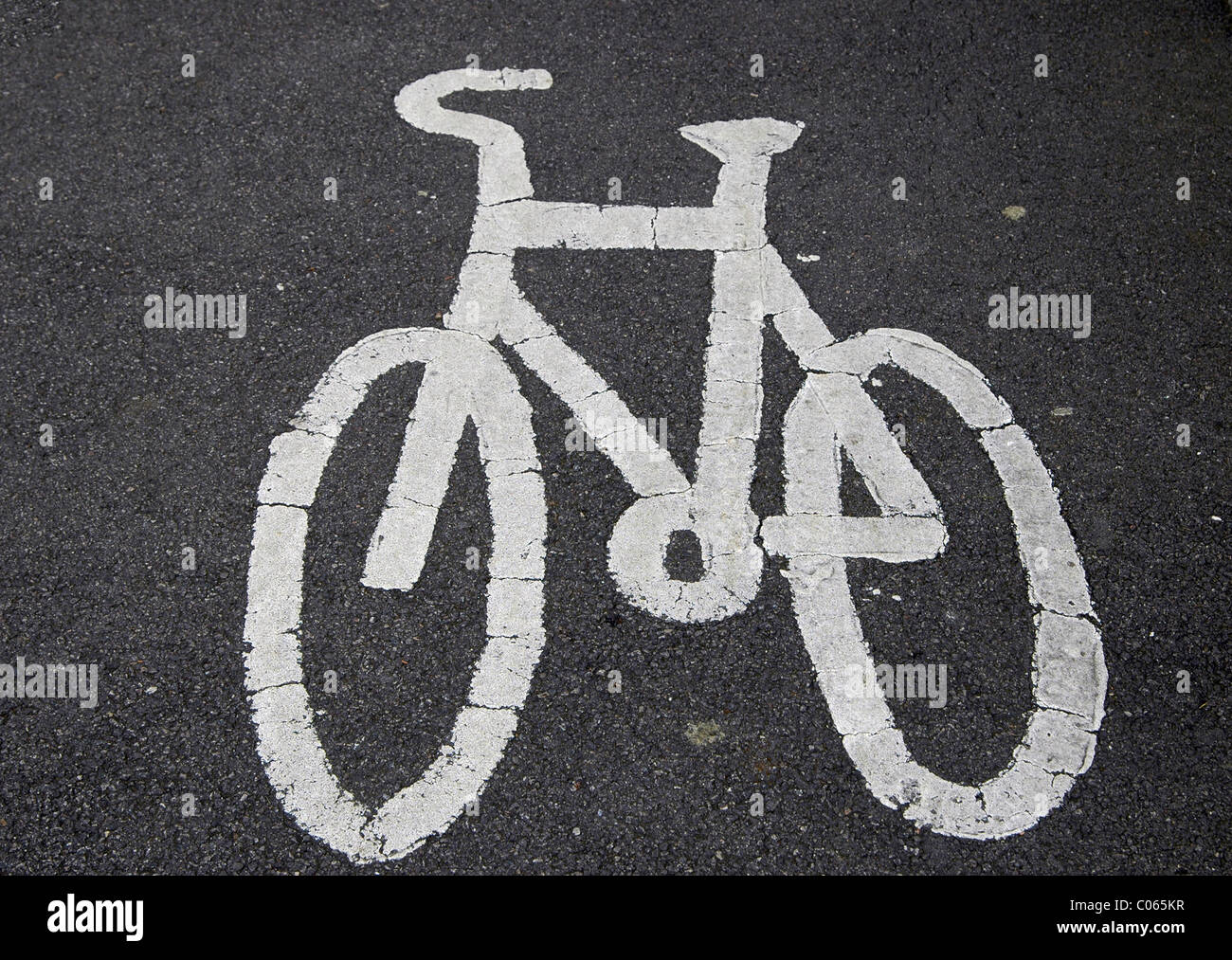 Lane outline hi-res stock photography and images - Alamy