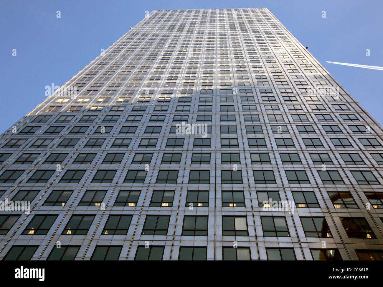 One Canada Square, Canary Wharf, London Stock Photo - Alamy