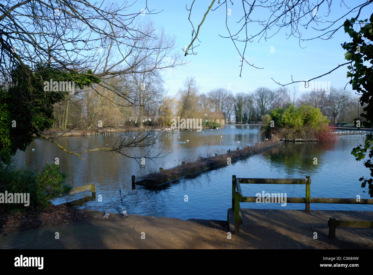 Alexandra Park boating lake, London, England Stock Photo - Alamy