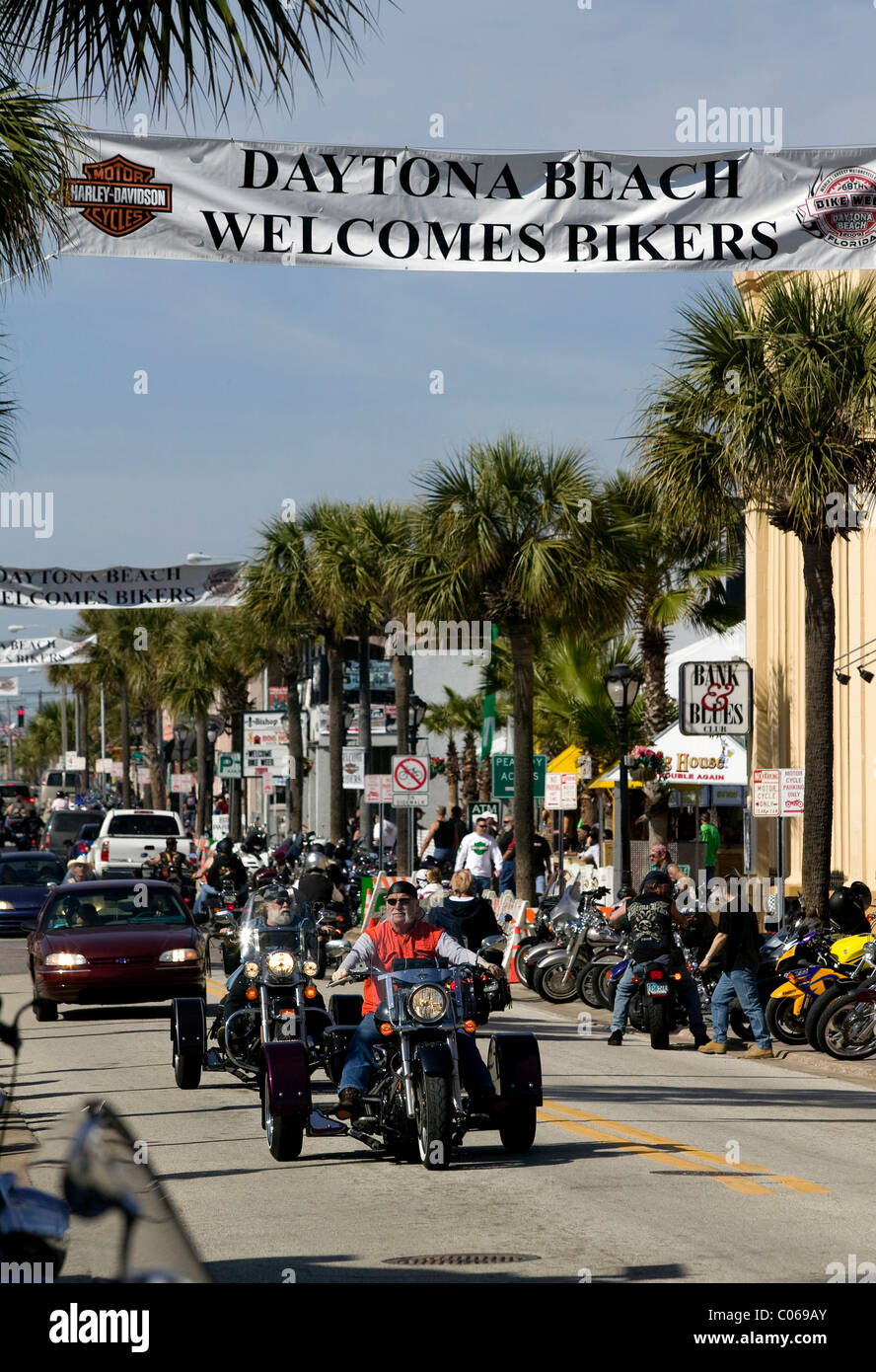 Harley davidson trike hi-res stock photography and images - Alamy