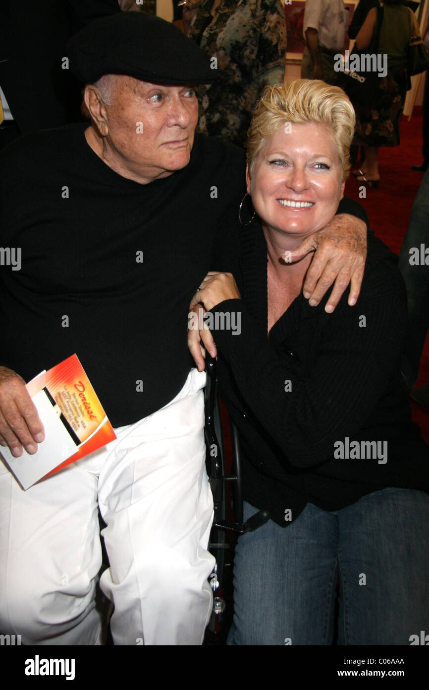 Tony curtis jill vandenberg hi-res stock photography and images - Alamy