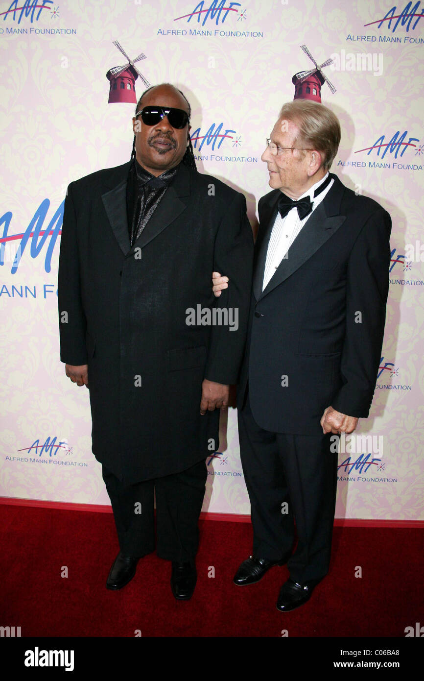 Stevie Wonder, Alfred Mann The Alfred Mann Foundation Gala held at the ...