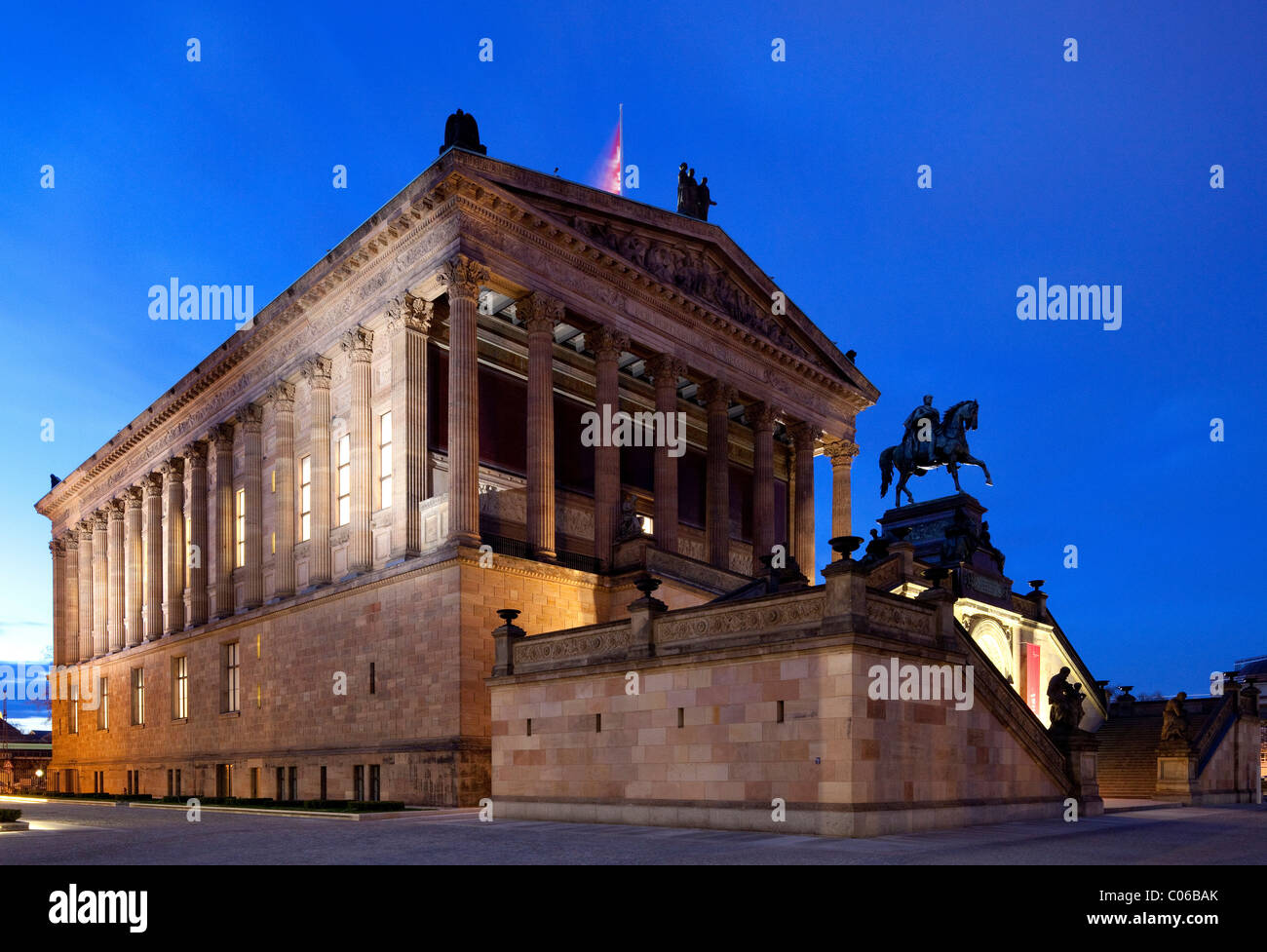 Old national gallery alte nationalgalerie hi-res stock photography and ...