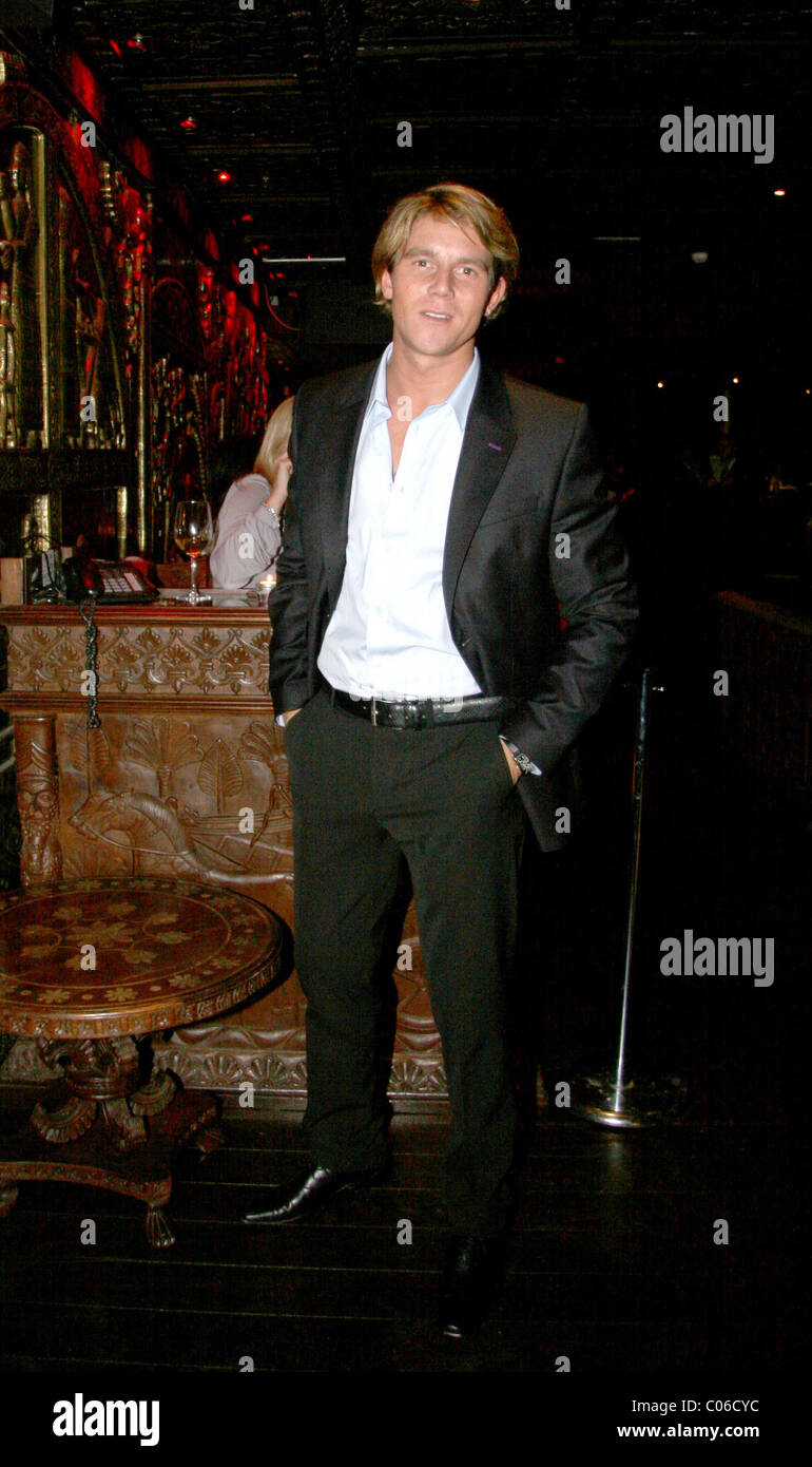 Zac Lichman aka Ziggy throws a party at Gilgamesh Restaurant for Big ...