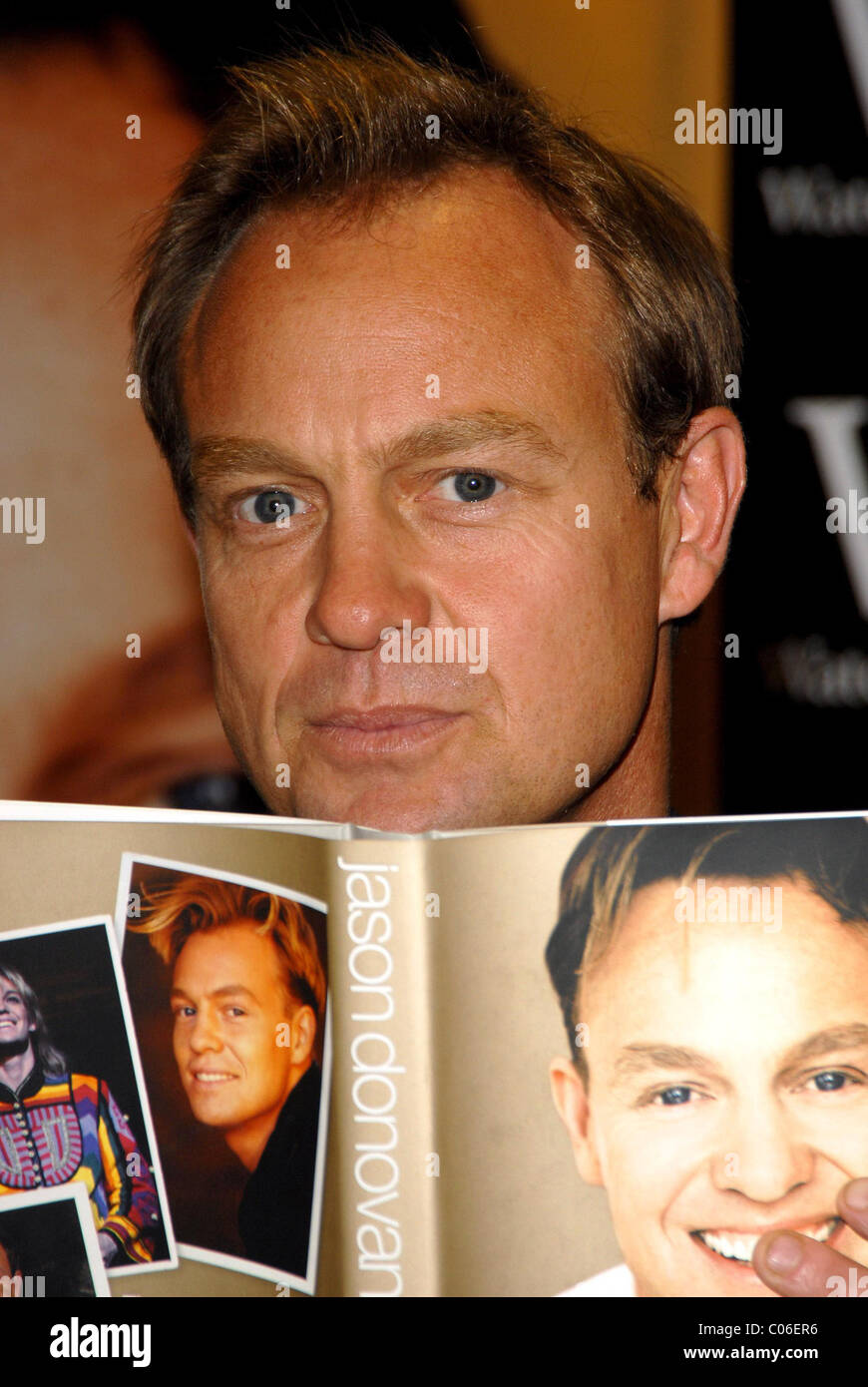 Jason donovan book between lines hi-res stock photography and images ...