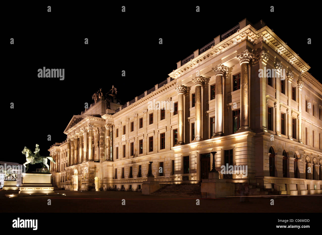 Reconstruction of Brunswick Palace, Schloss-Arkaden shopping centre ...