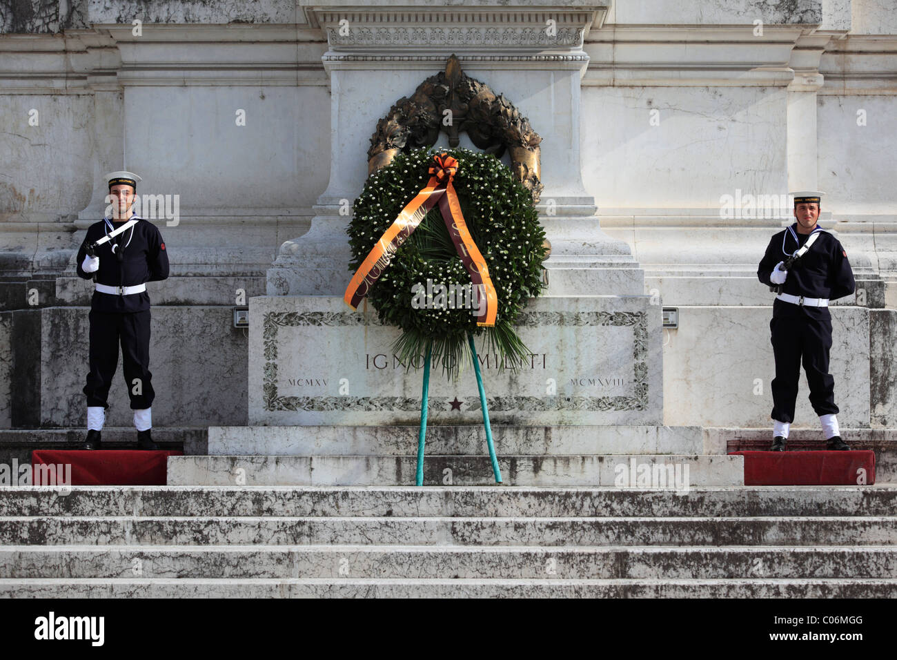 Honor guards at the monument to Vittorio Emanuele II, Rome, Italy ...