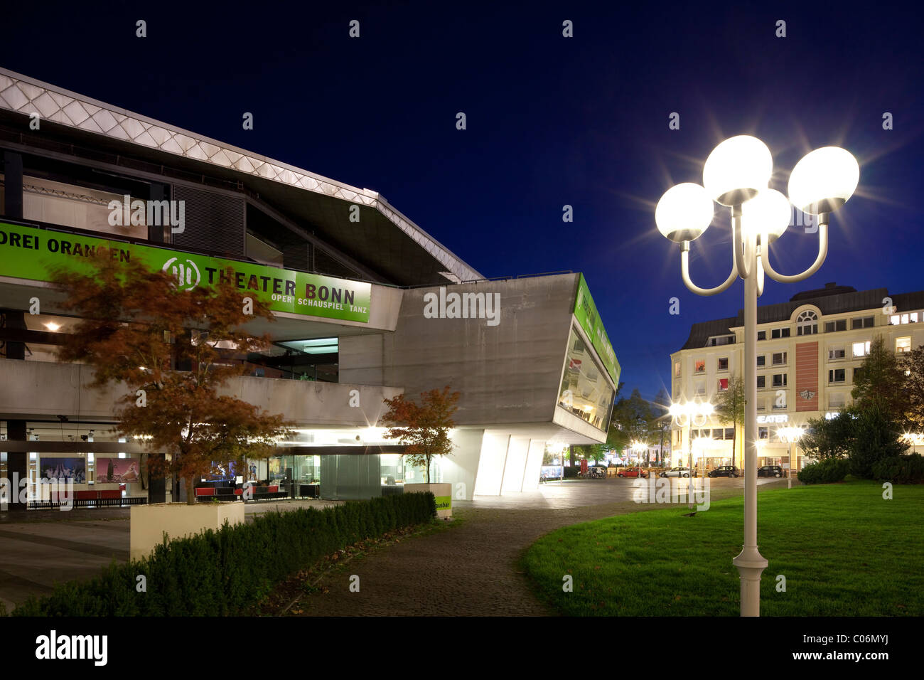 Theatre bonn opera house hi-res stock photography and images - Alamy