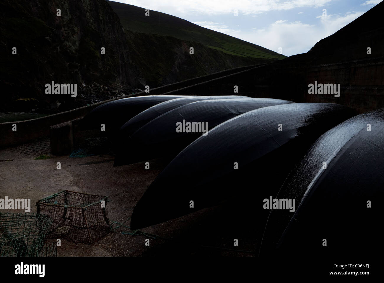 Dunquin harbour hi-res stock photography and images - Alamy