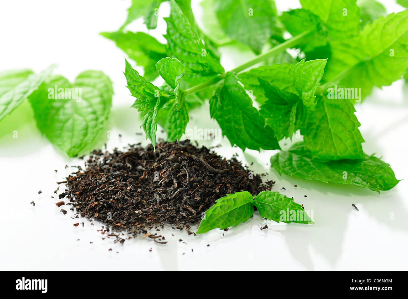 Black loose tea hi-res stock photography and images - Alamy