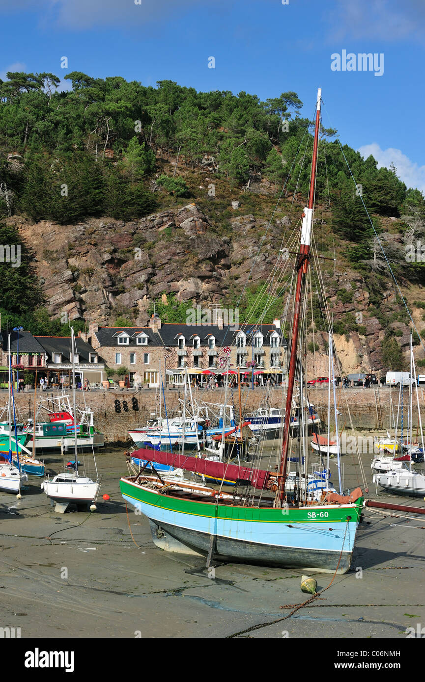 Colourful fishing boats in the harbour of Erquy, Côtes-d'Armor ...