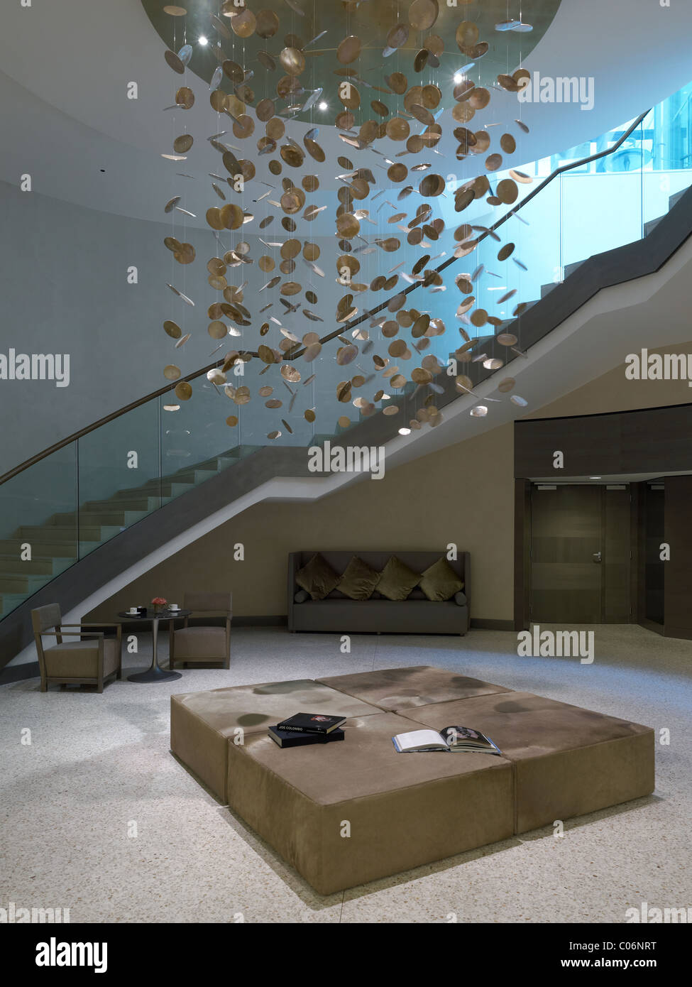 hotel reception concierge Stock Photo - Alamy