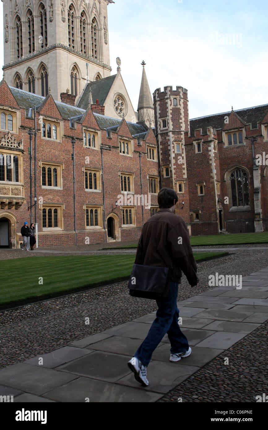 CAMBRIDGE UNIVERSITY STUDENTS Stock Photo - Alamy